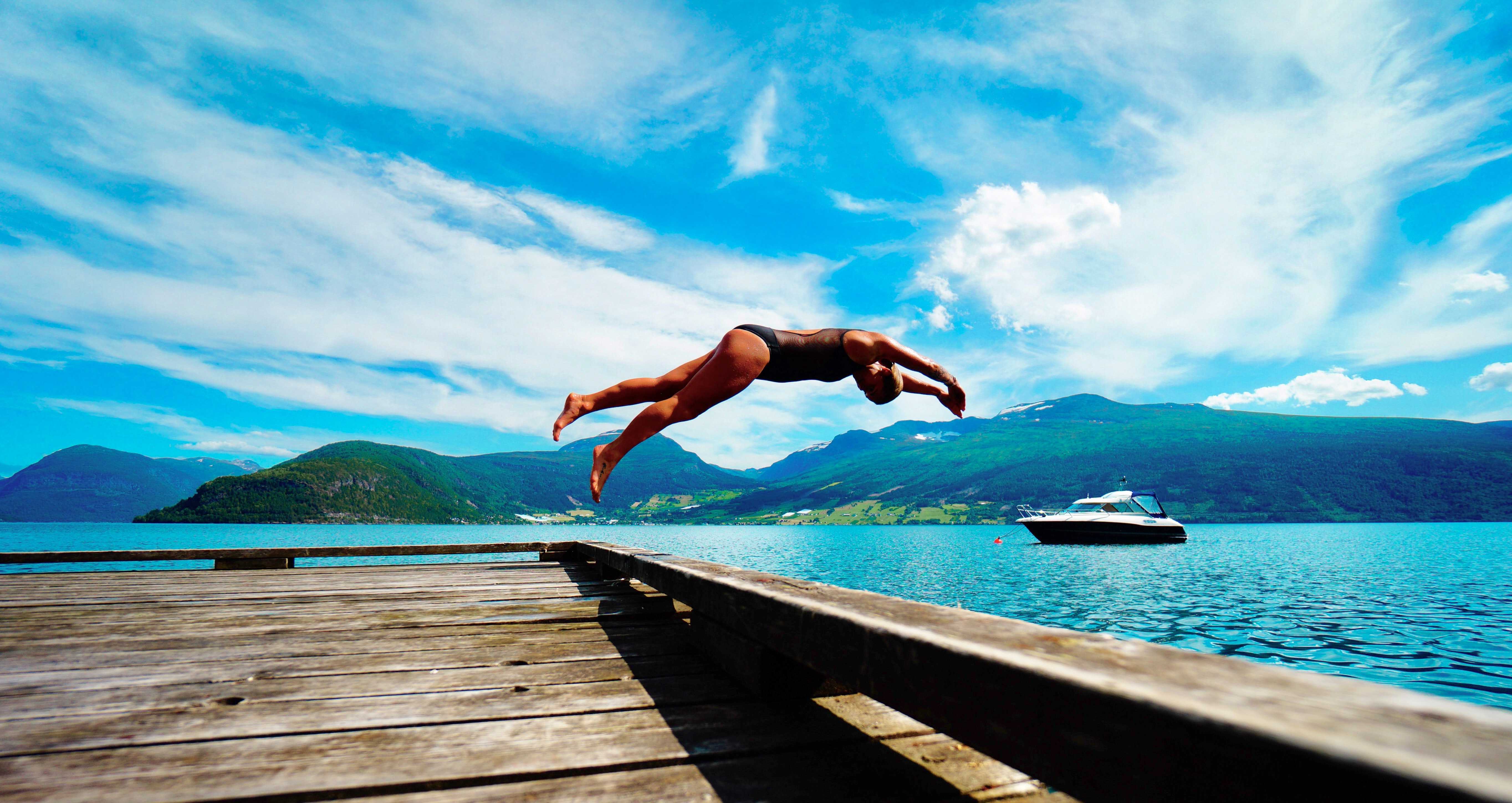 Can you go Scuba diving without a wetsuit? | The Scubaneer